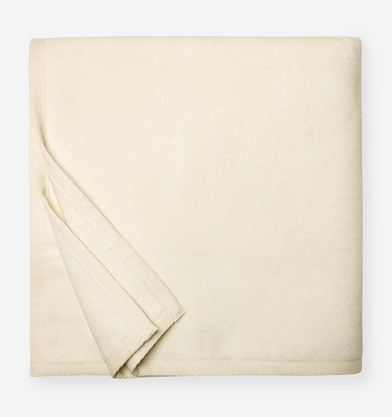 St. Moritz Blanket | Timeless Luxury Bedding | SFERRA