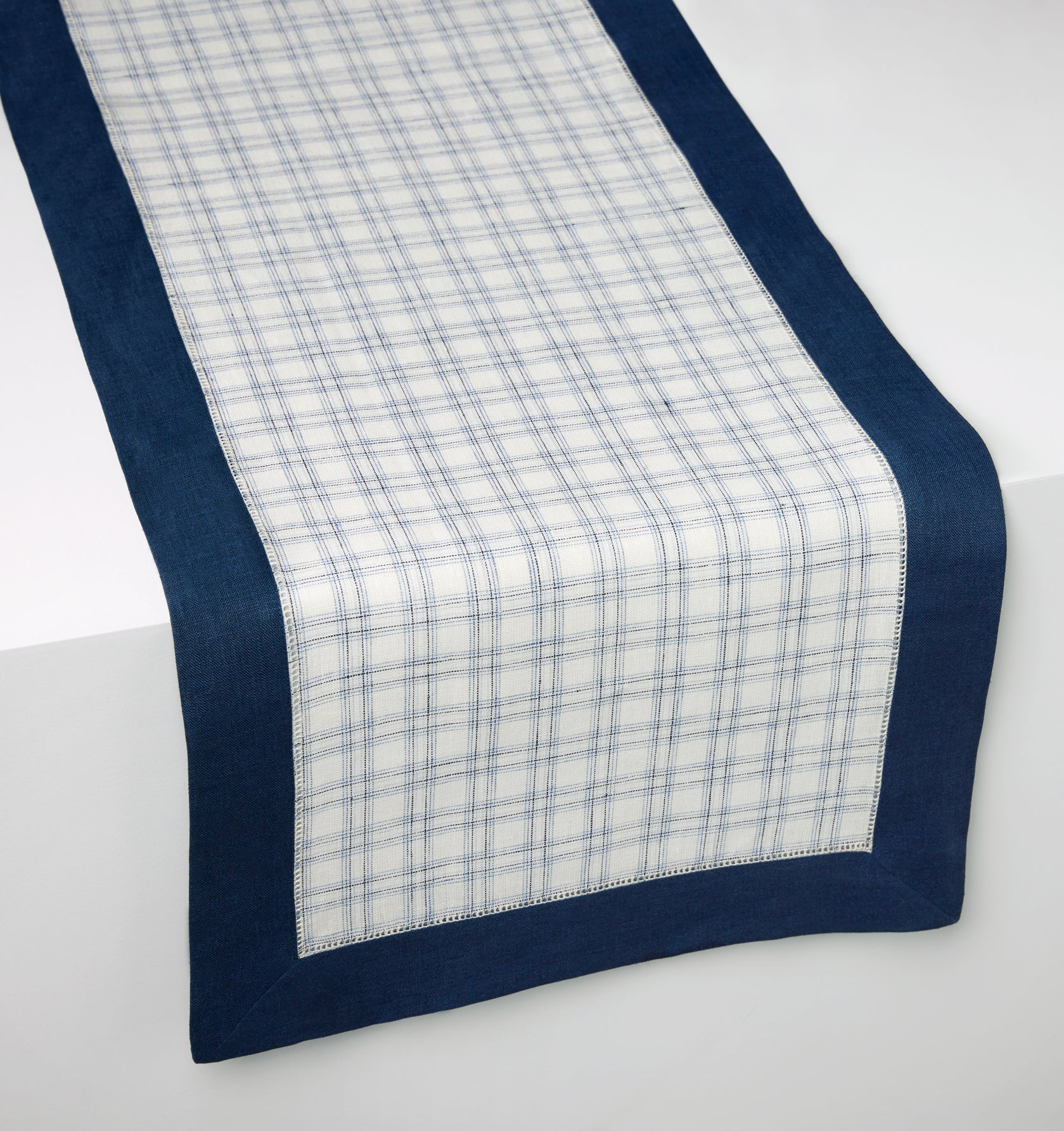 Luxury Table Linens | Tablecloths, Placemats, Napkins & More | SFERRA
