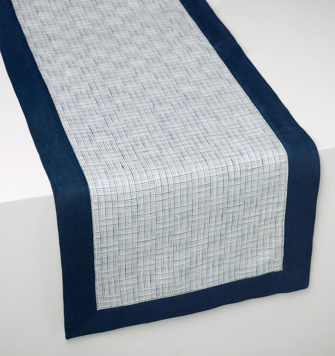 Luxury Table Runners - Cotton & Linen Table Runners | SFERRA