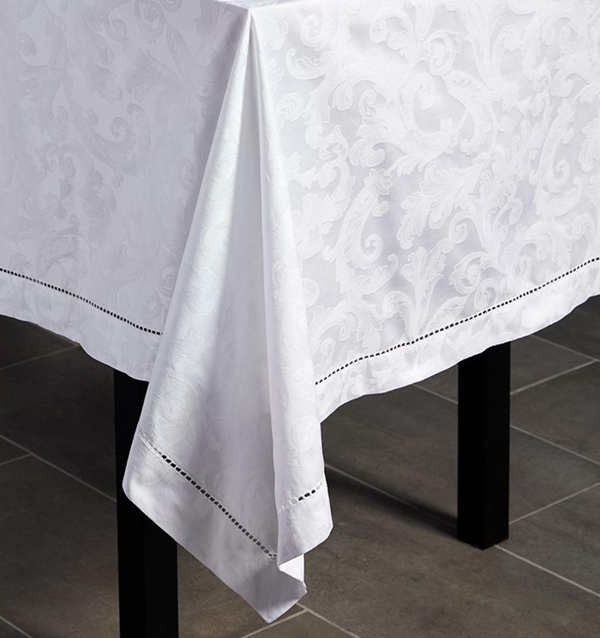 Acanthus Tablecloth - Luxury Table Linens | SFERRA